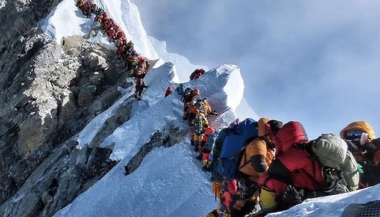 Atasco en el Everest: el día en que hubo que hacer cola para alcanzar ...